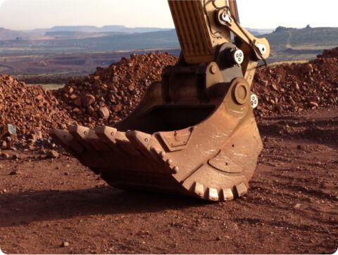 Hydraulic Operated Quick Coupler Systems | Machinery Contractors